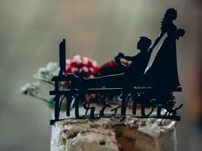 Cake Topper Mr & Mrs - Free 3D Print Model - MakerWorld