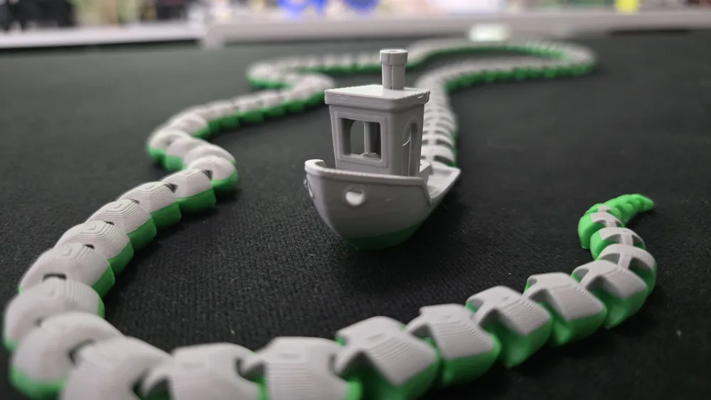 Benchy Snake - 5ft long - all printers by smigi MakerWorld: Download ...