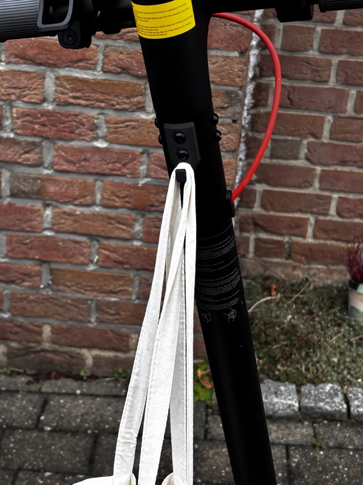 Hook for Xiaomi Lite 4 Gen.2 E-Scooter - Free 3D Print Model - MakerWorld