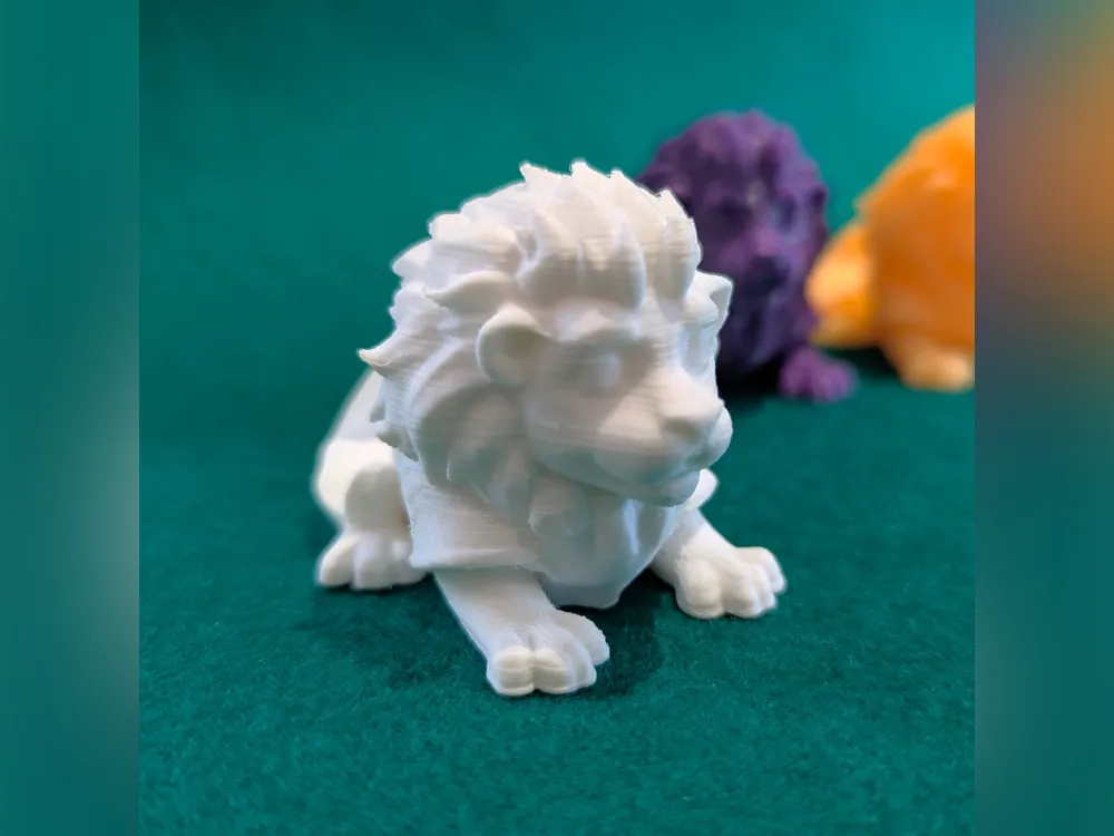 Cute Baby Lion Phone Stand by Austrian Maker MakerWorld: Download Free ...