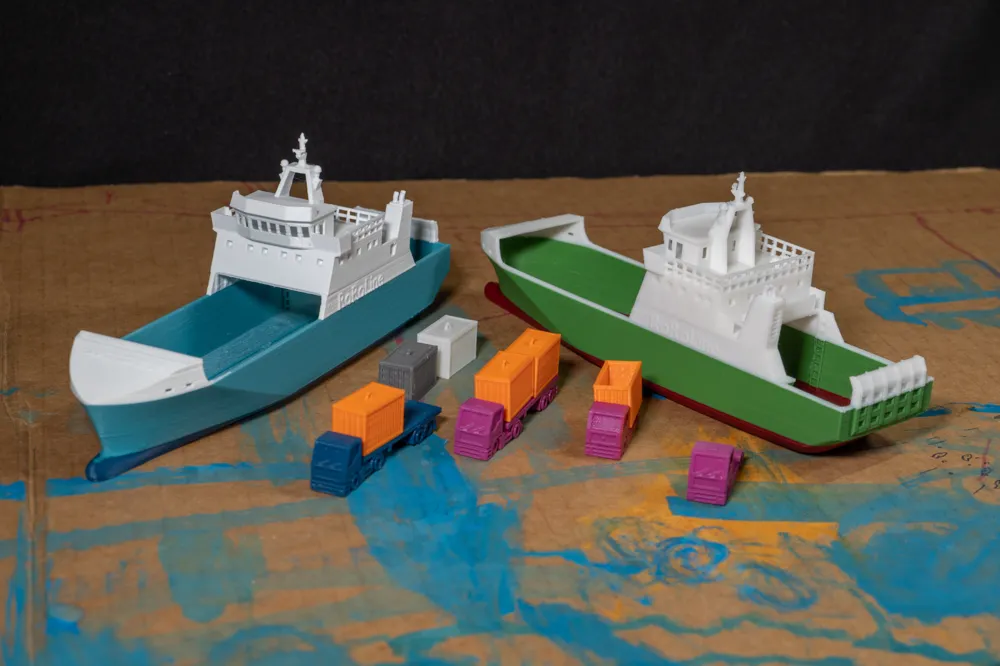 RoRo Line a Roll on Roll off ship by vandragon_de - MakerWorld