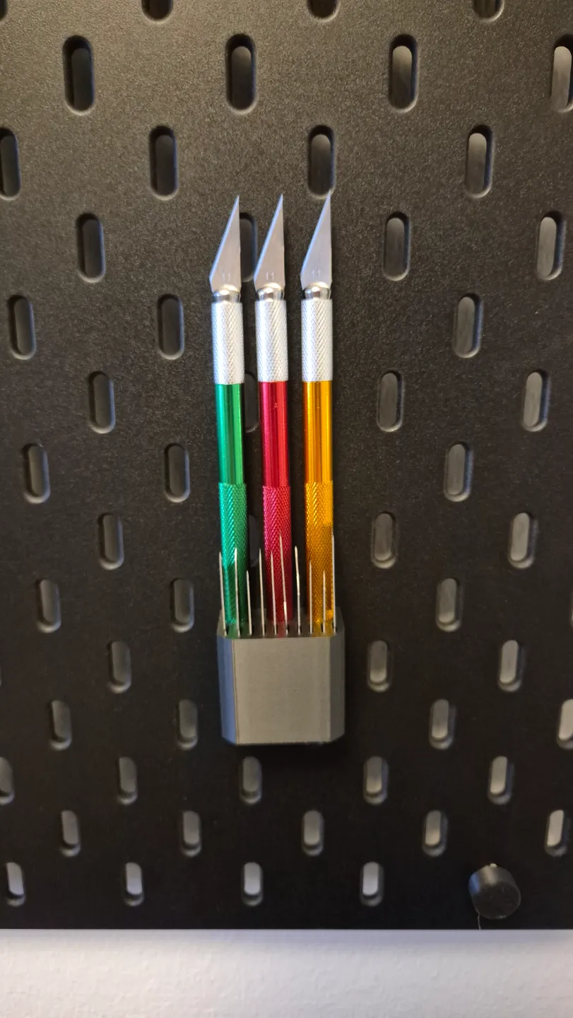 IKEA Skadis scalpel holder by Lenteh - MakerWorld