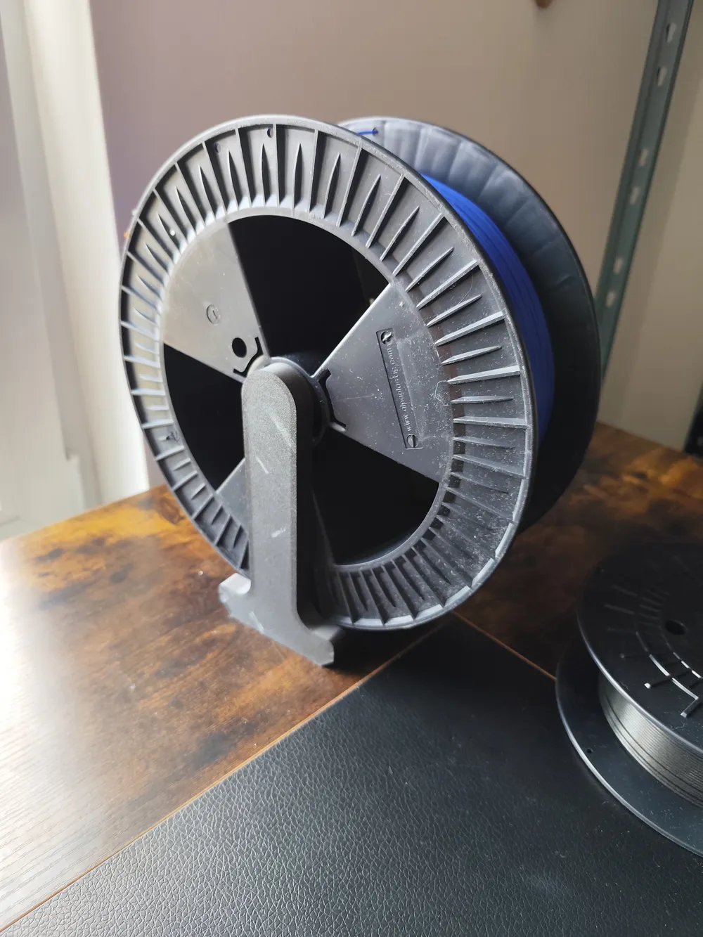 2.5Kg Spool Holder, A1 mini compatible by hr.heinrich MakerWorld ...