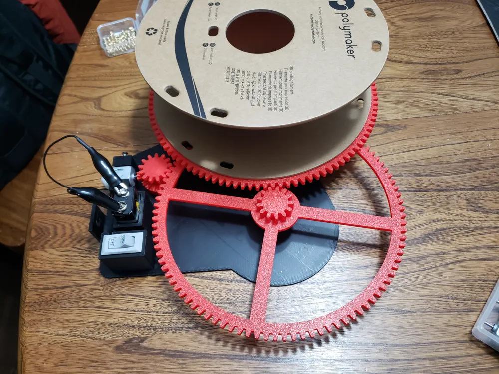 Minimalist's Scan Table, Cardboard spool turntable by Nienscecco ...