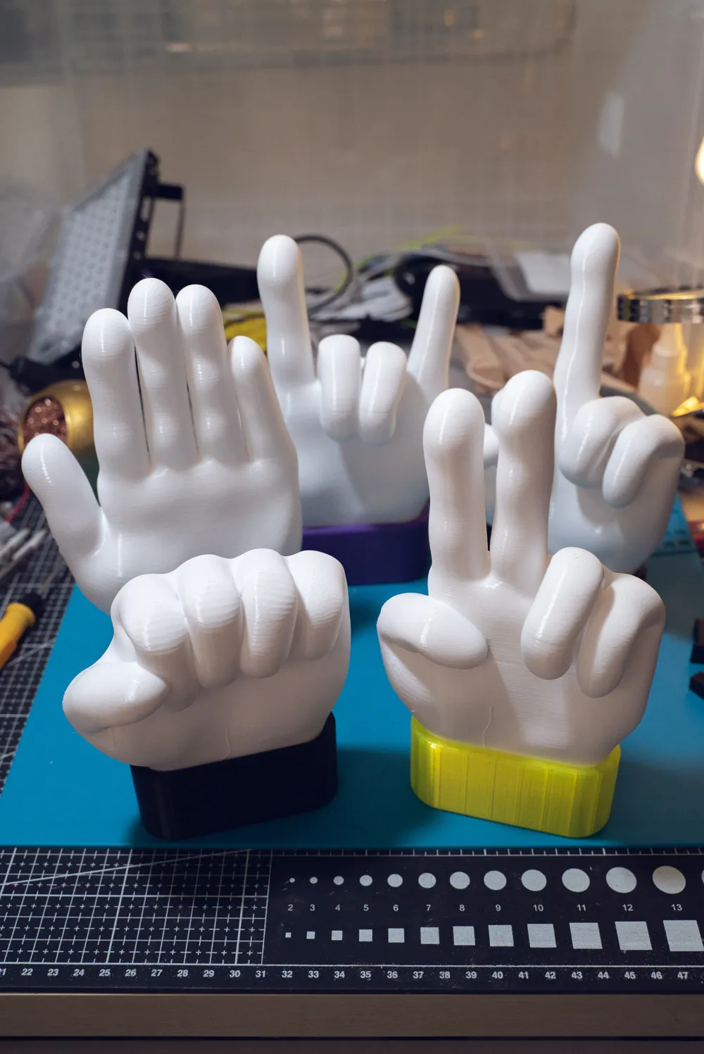 Cartoon hand-shaped sun hat - Free 3D Print Model - MakerWorld