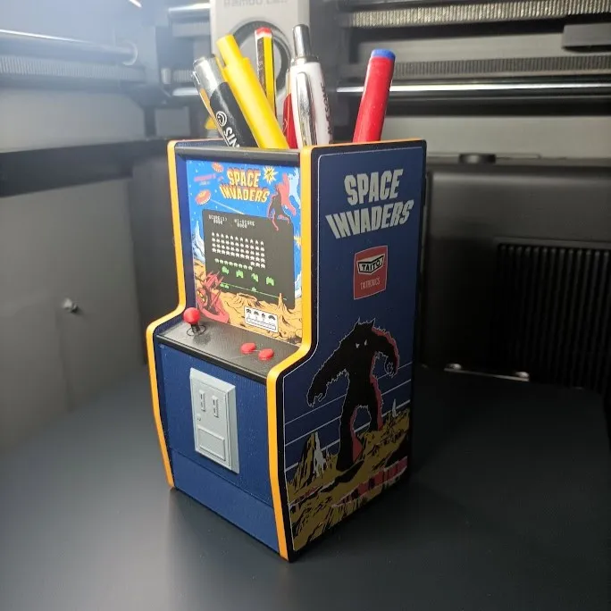 Space Invaders Themed Desk Pen Holder - Free 3D Print Model - MakerWorld