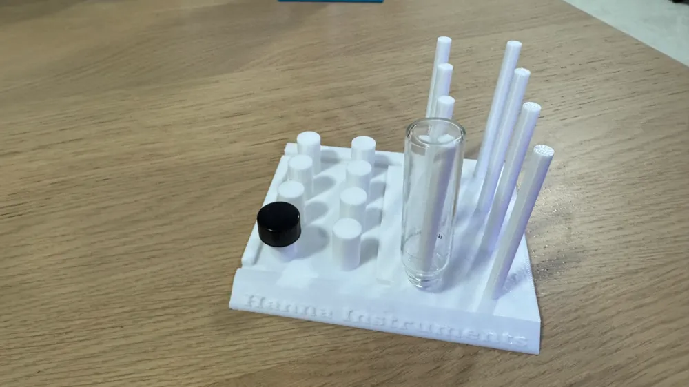 Hanna Instruments Cuvettes Drying Rack by Tracdog777 - MakerWorld