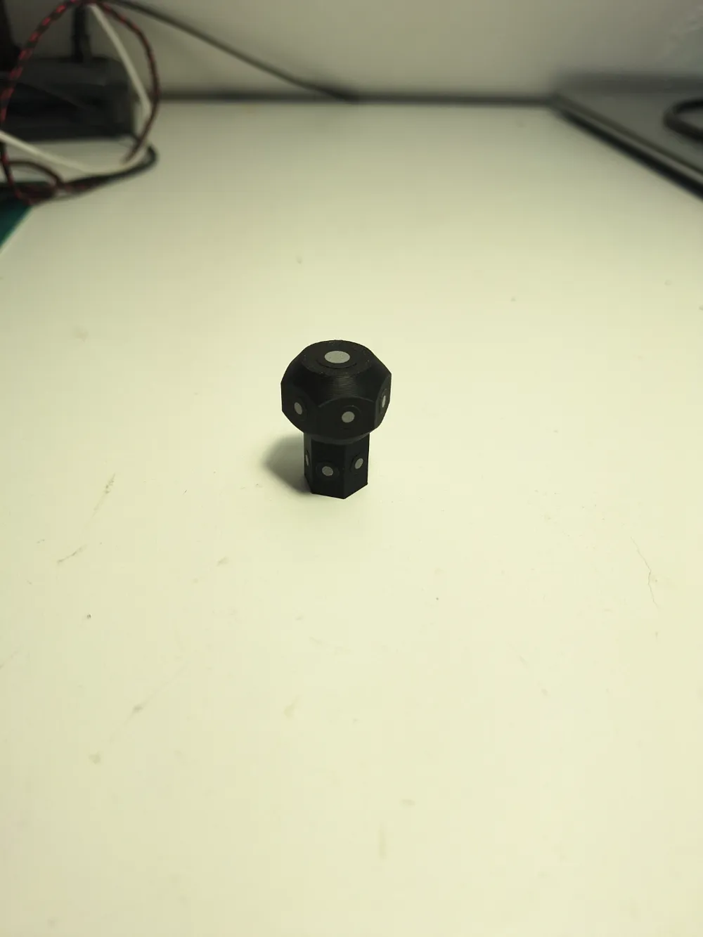 Set of magnetic 3D scanning markers by SkampyCraft MakerWorld: Download ...