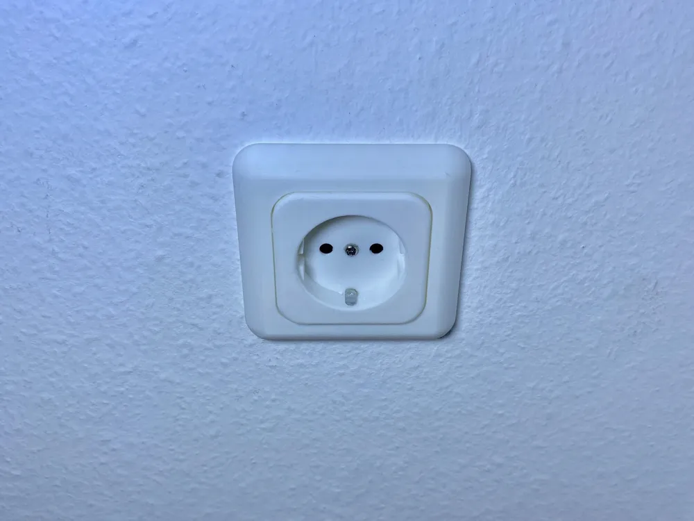 Fake Outlet Prank by Need4Speed - MakerWorld