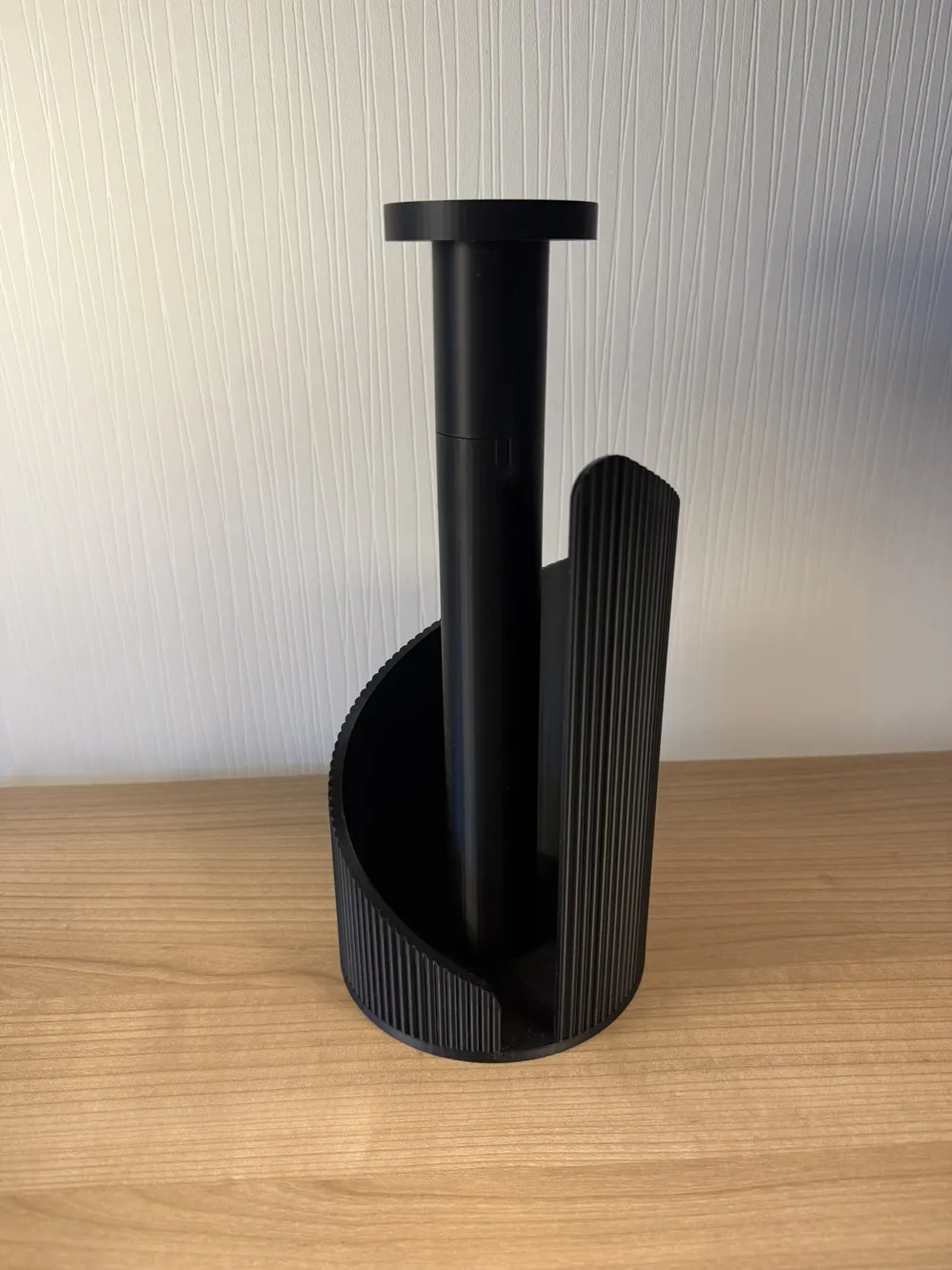 Japandi paper towel holder - Free 3D Print Model - MakerWorld