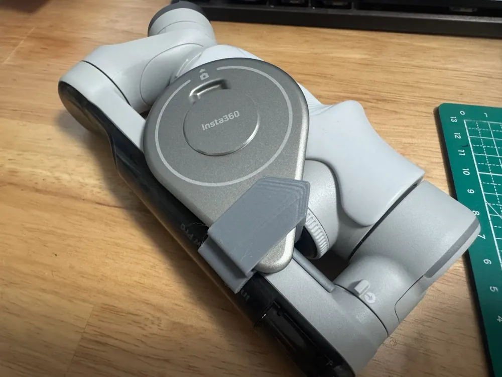 Insta 360 FLOW / Pro Grip Stopper with mag Plate by shinobu - MakerWorld