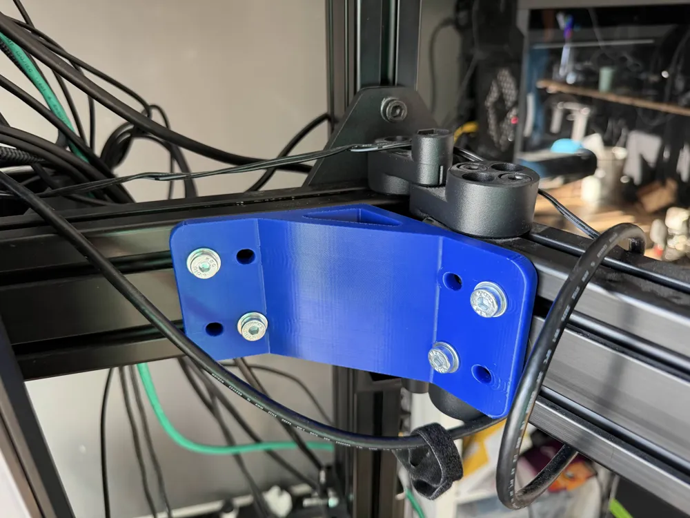 Parametric Triple Screen Angle Aligner - Free 3D Print Model - MakerWorld