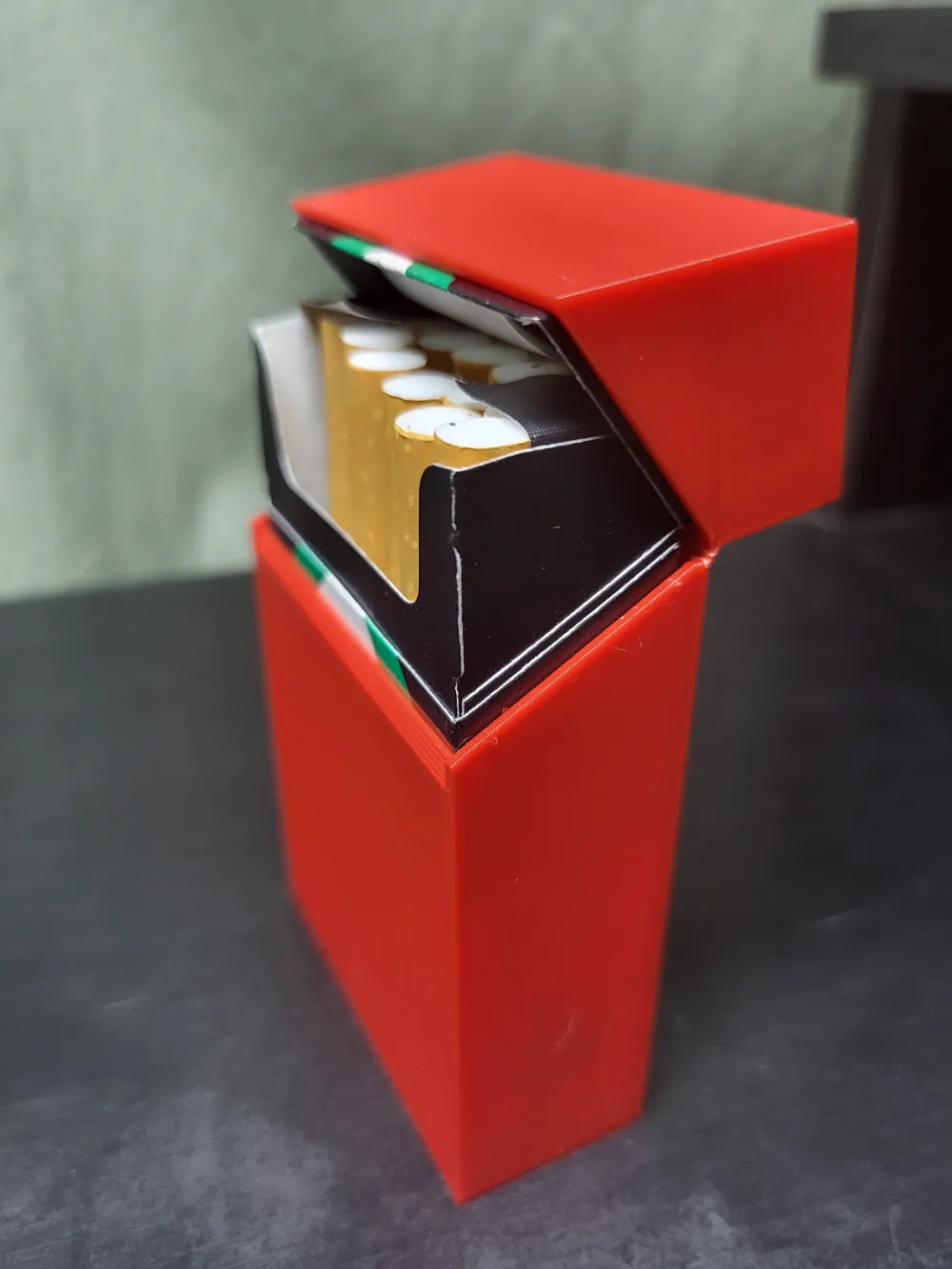 Cigarette Pack Protector Case - Free 3D Print Model - MakerWorld