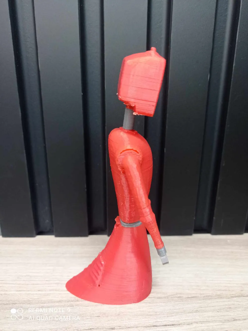 Roboter Cassandra aus der Serie von gasnica3d MakerWorld: Kostenlose 3D-Modelle herunterladen