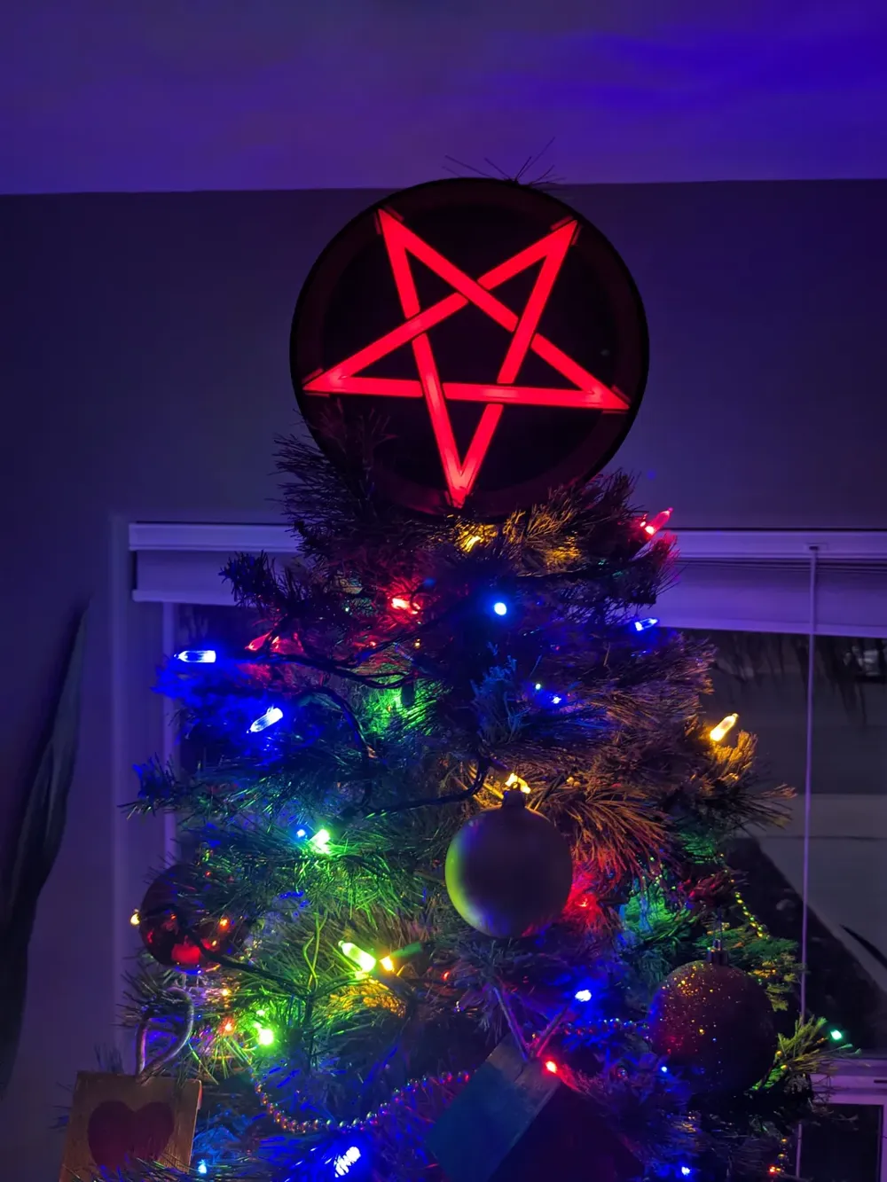 Light Up Pentagram with Tree Topper Attachment by SqueakyRobot - MakerWorld