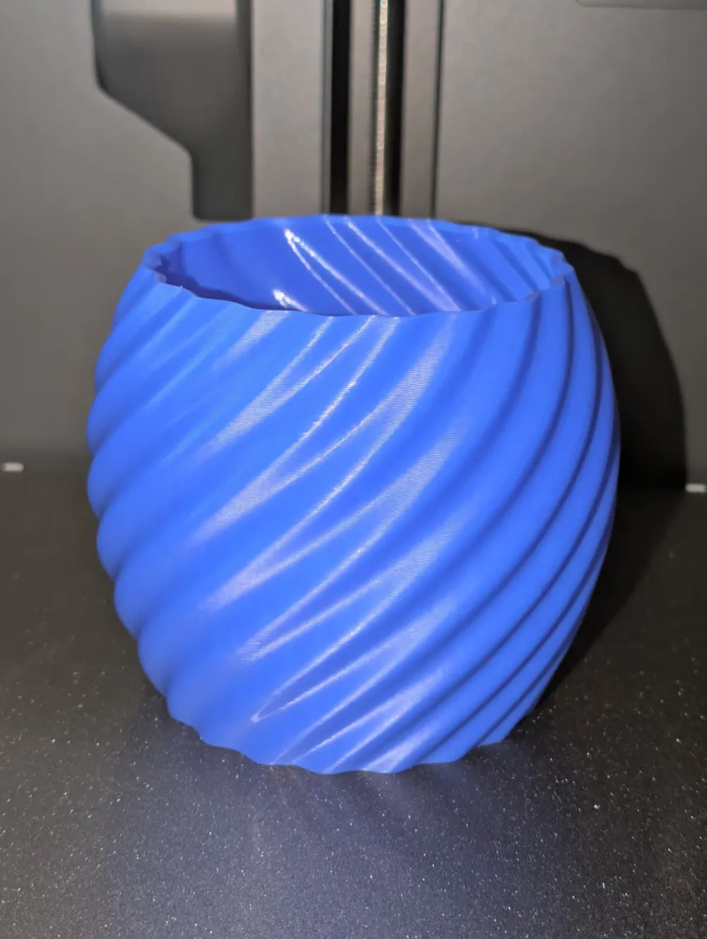 Ari_Vase_001 by ariandesign_ MakerWorld: Download Free 3D Models