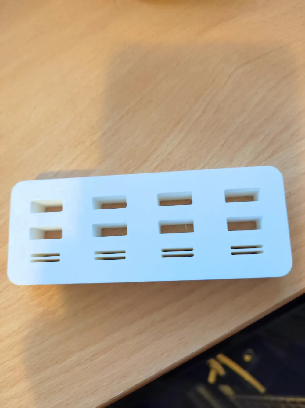 USB dongle desk storage with microsd slots - Free 3D Print Model ...