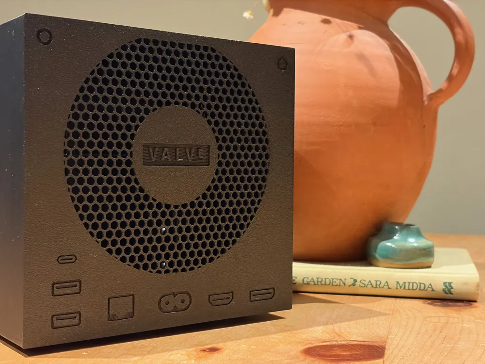 Valve Steam Machine - 1:1 Scale Model by HC MakerWorld: Download Free ...