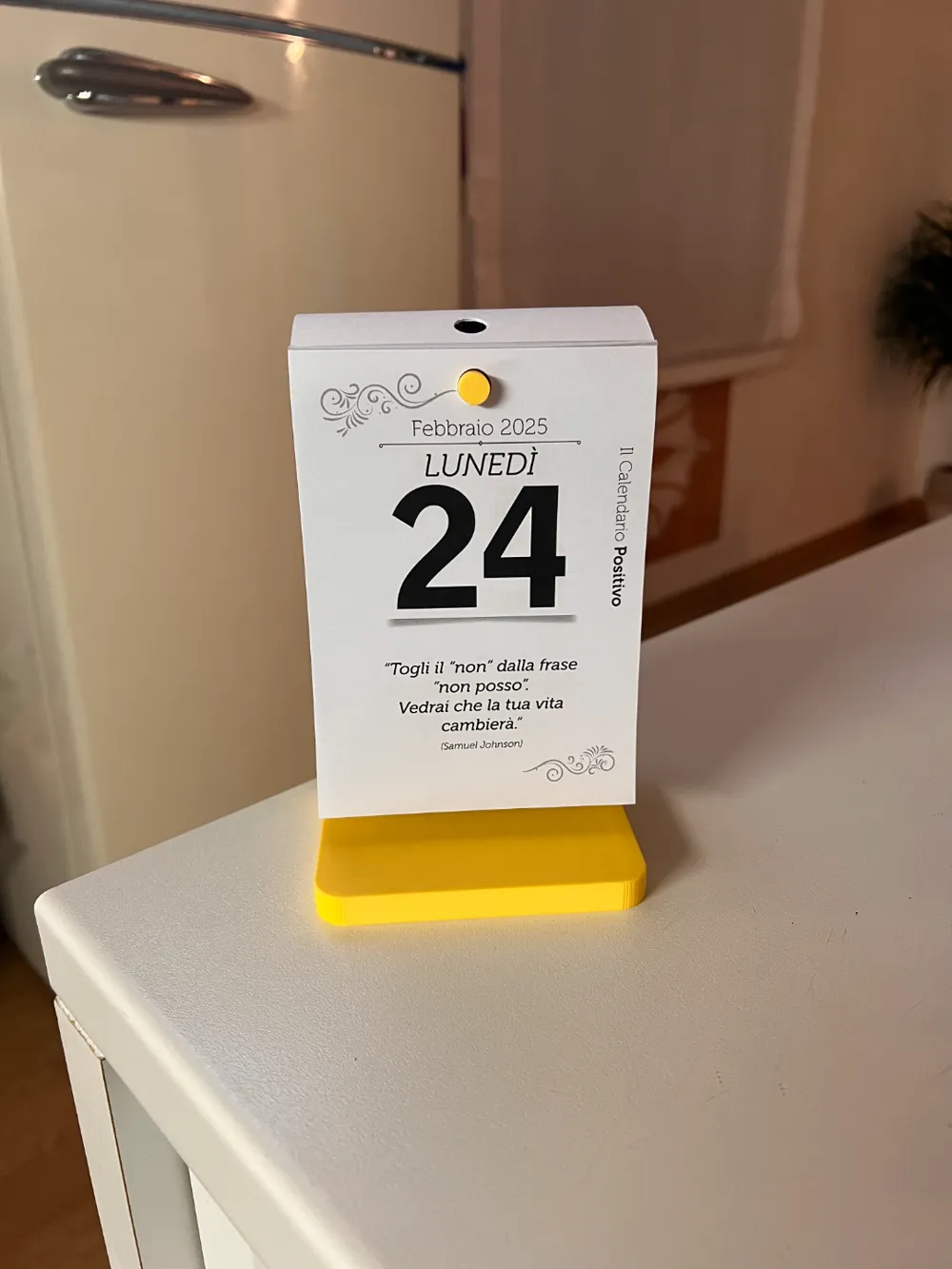Desk Calendar Holder by Tommoo - MakerWorld