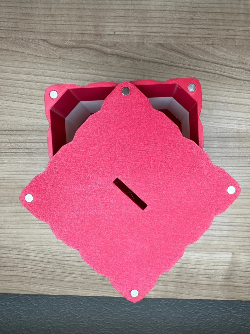 Minecraft TNT Spardose 12cm groß von Dextro - MakerWorld