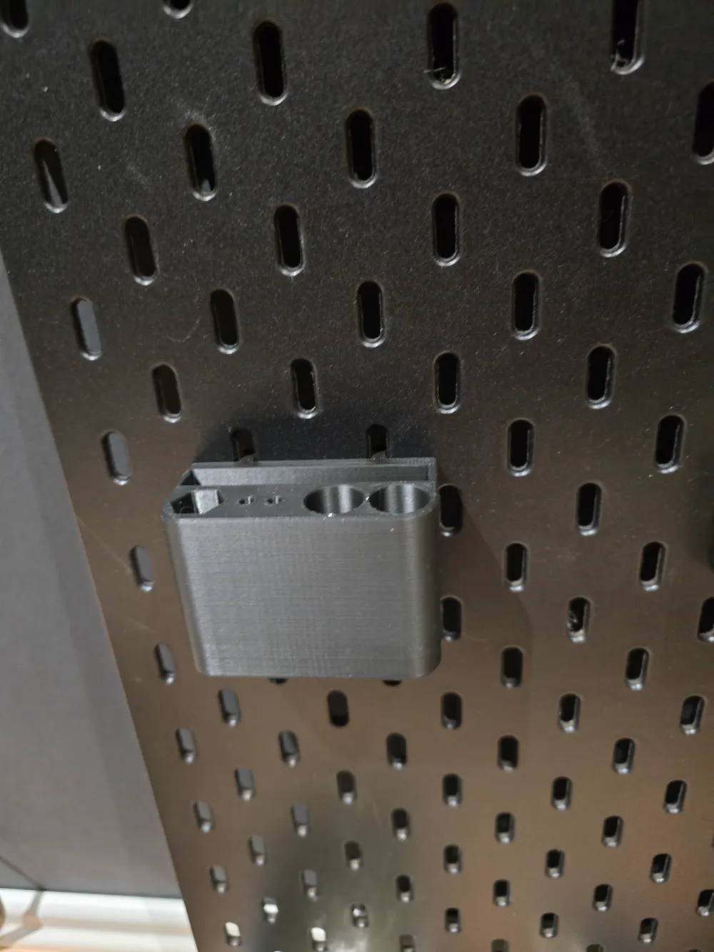 Skadis Hand Deburring Tool Holder + Pins + Blades - Free 3D Print Model ...