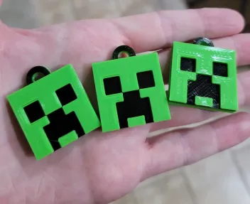Minecraft Creeper Keychain by KAREL-OCASEK - MakerWorld