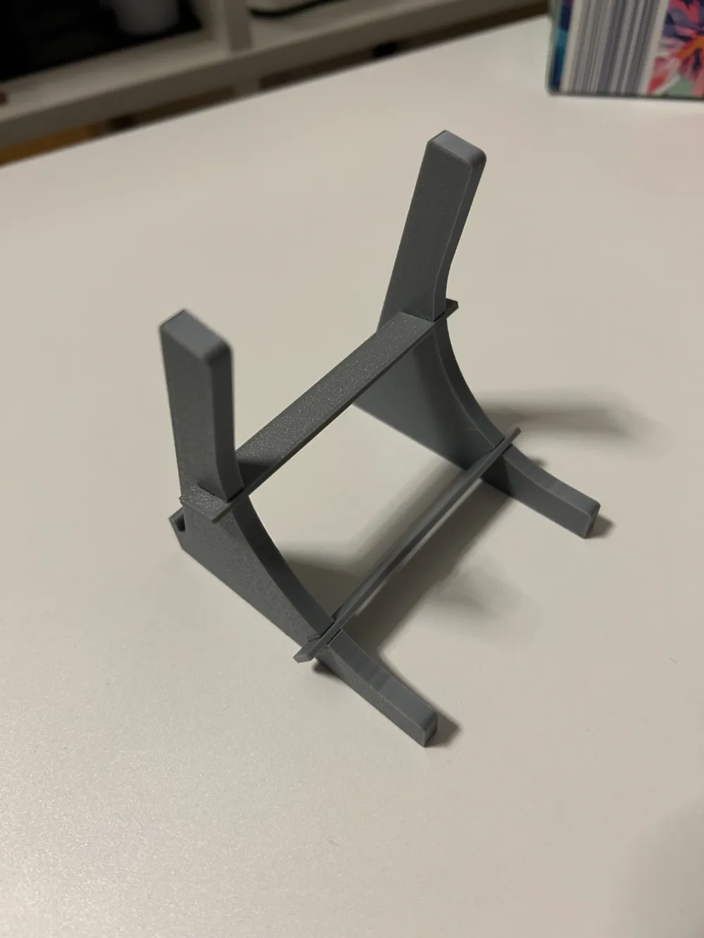 Simple, robust stand for Hueforge pictures V2 - Free 3D Print Model ...