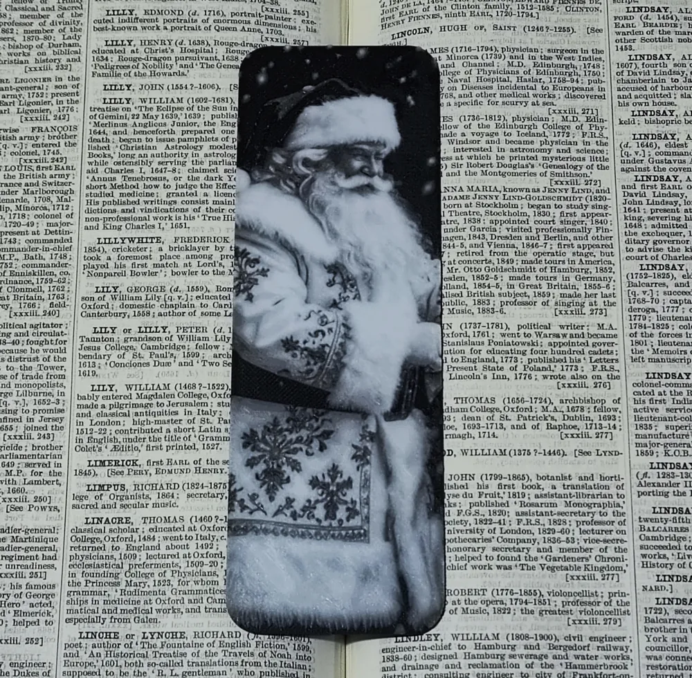 Santa Bookmark - 3 Color - Free 3D Print Model - MakerWorld