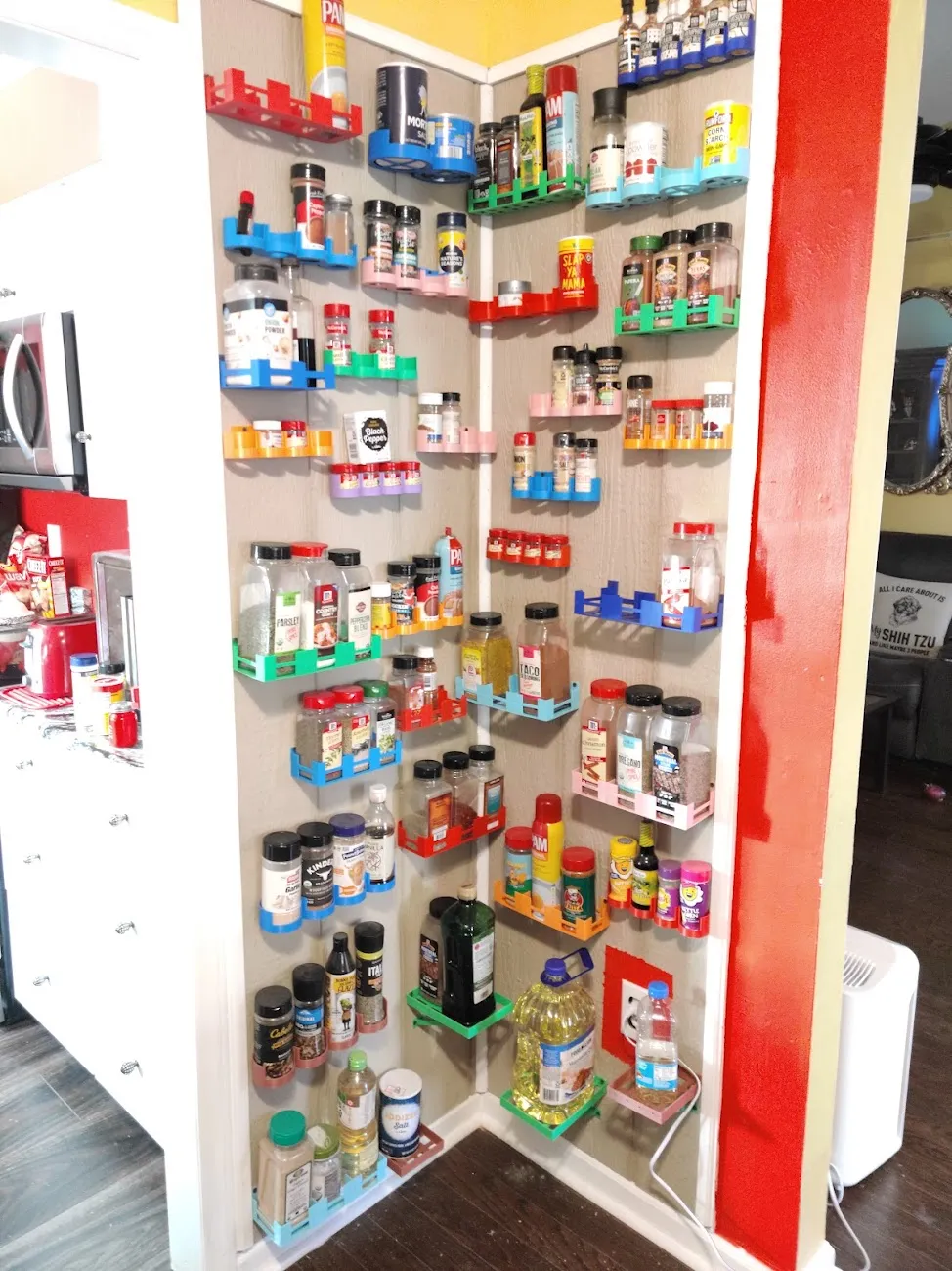 Small Round Spice Rack Wall Mounted by eDaterKenobi - MakerWorld