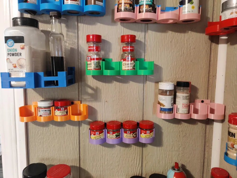 Small Round Spice Rack Wall Mounted by eDaterKenobi - MakerWorld