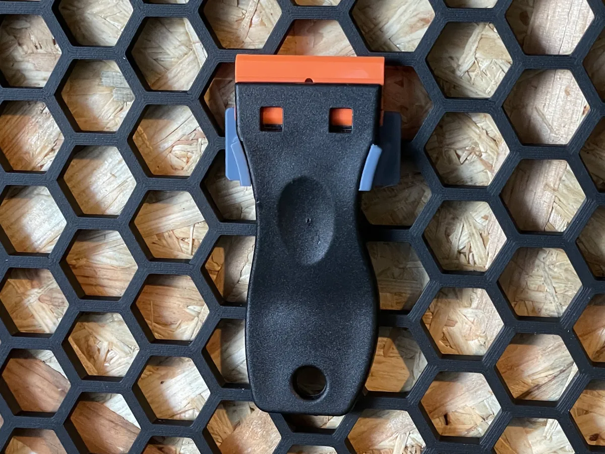 HSW Plastic Razor Scraper Holder - Free 3D Print Model - MakerWorld