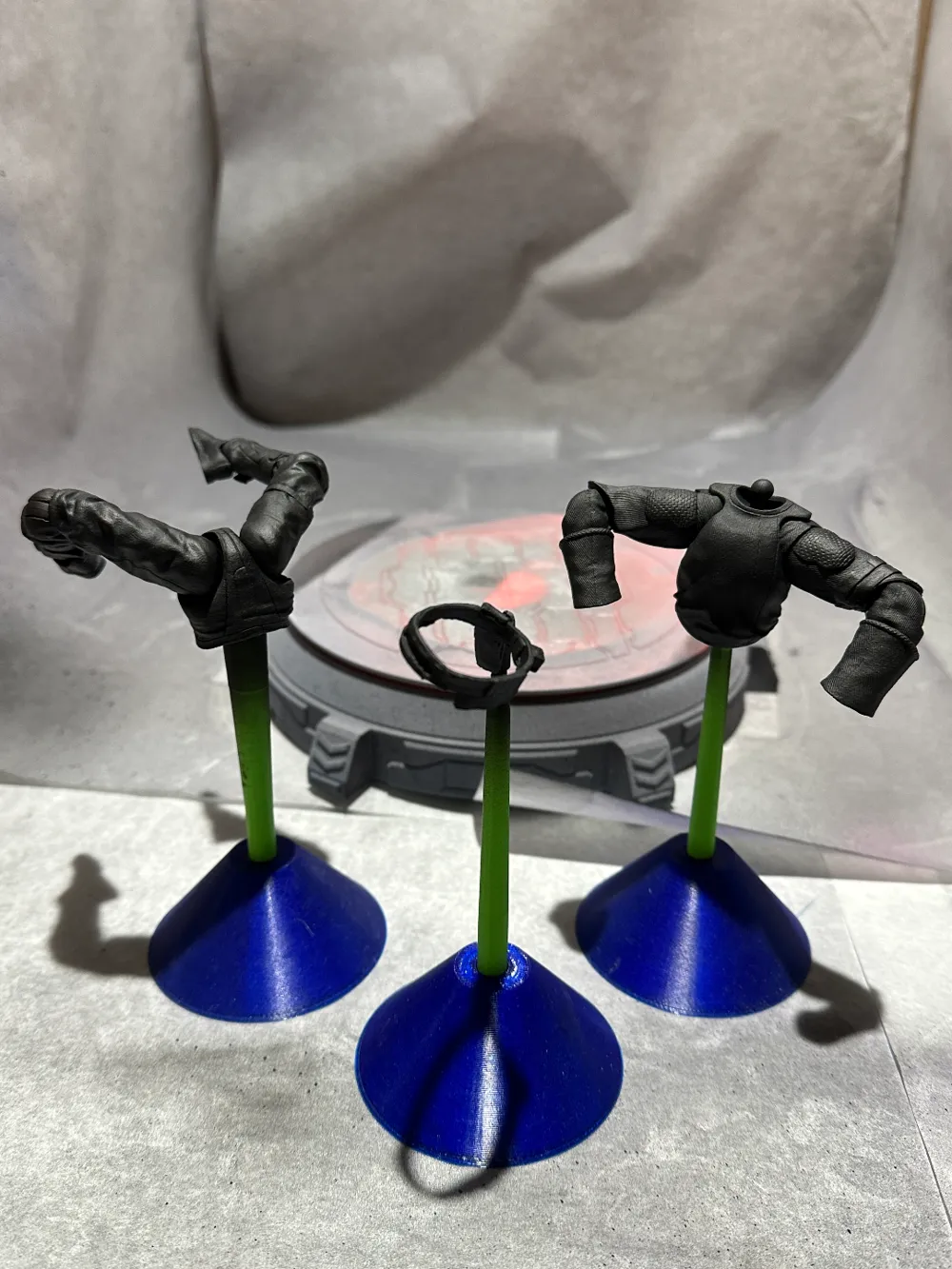 Small Paint Stands - Action Figures + Miniatures by Lins MakerWorld ...