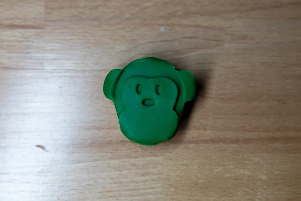 Cake Pop Disc Tool Monkey Face - Free 3D Print Model - MakerWorld