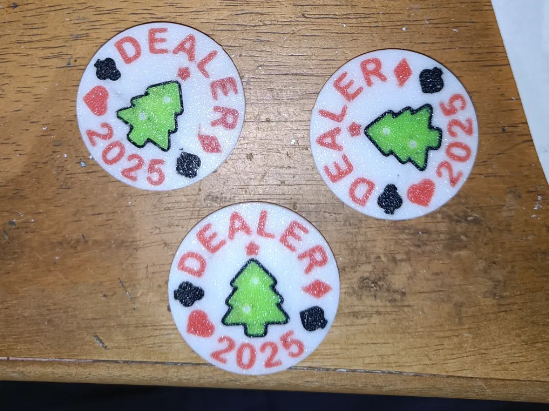 Poker Dealer Chip - Xmas Edition - Free 3D Print Model - MakerWorld