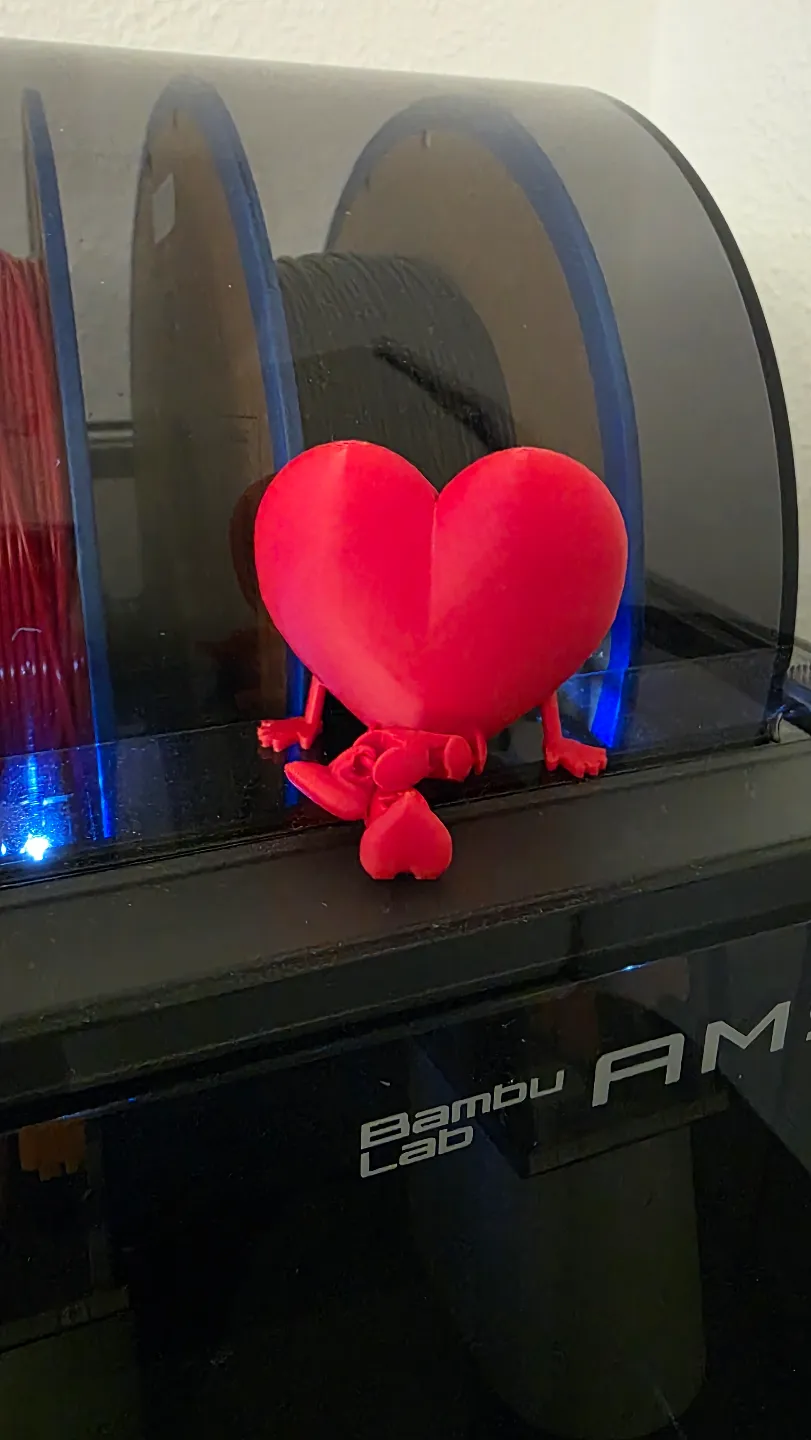 Beautifull articulated Heart with heart legs SMALL - Free 3D Print ...