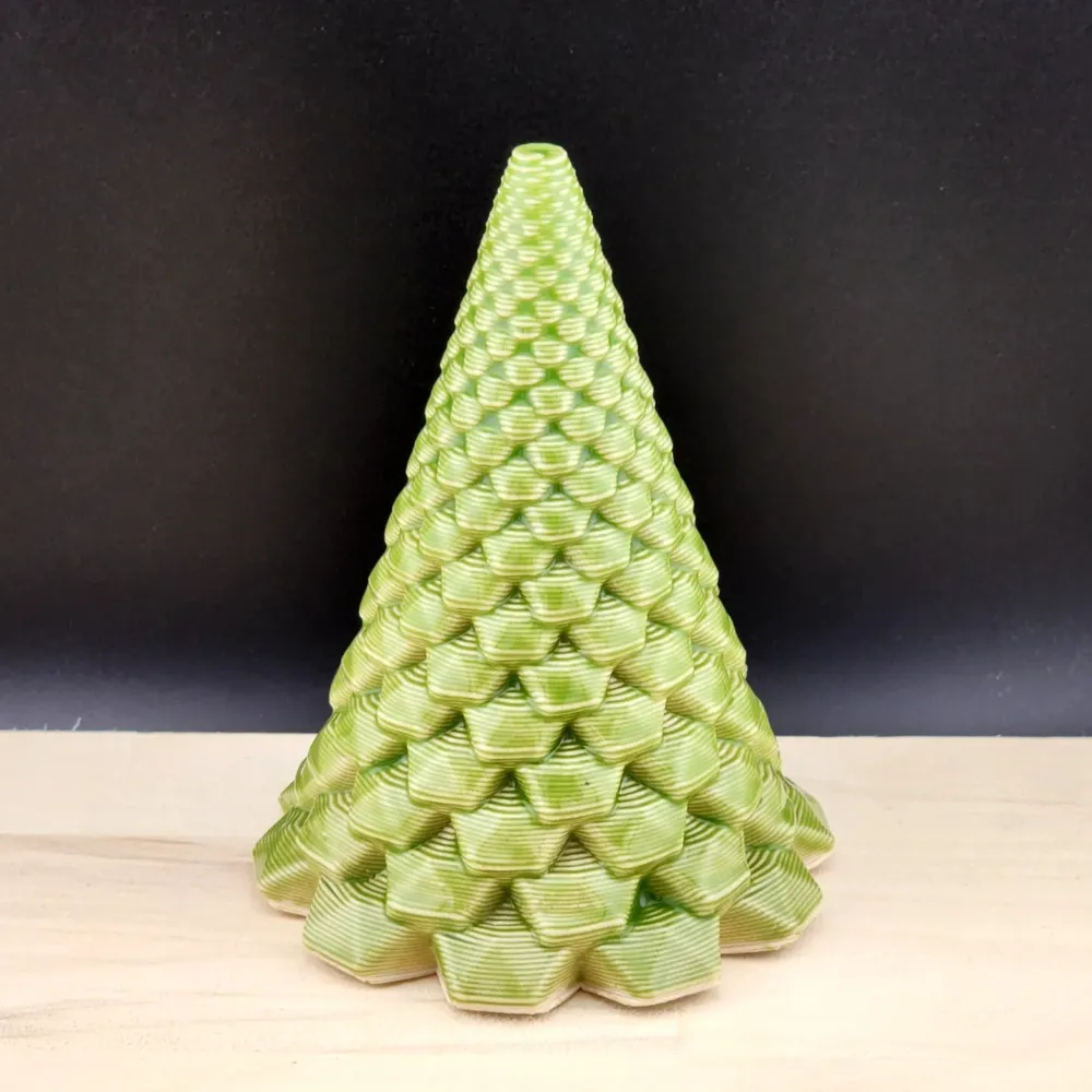 Crystal Christmas tree tea light by Pejdro3D - MakerWorld