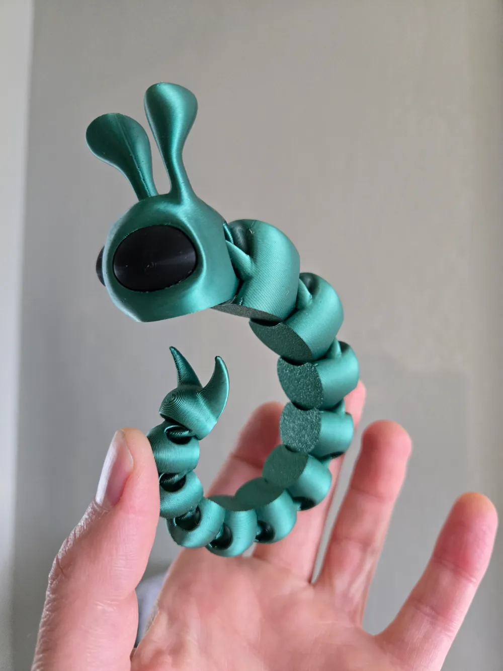Space Alien Slug - Free 3D Print Model - MakerWorld