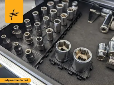 Modular socket organizer with 3 spacers Remixed by Super TechMakerWorld ...