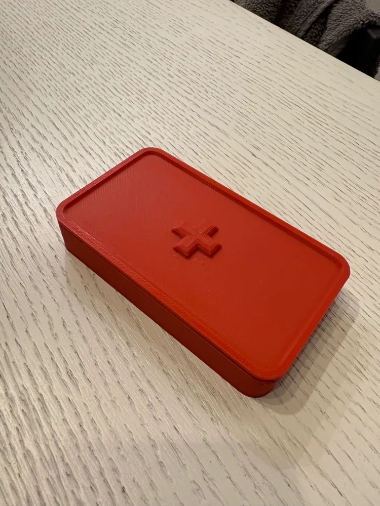 Travel medication box with sliding lid - Free 3D Print Model - MakerWorld