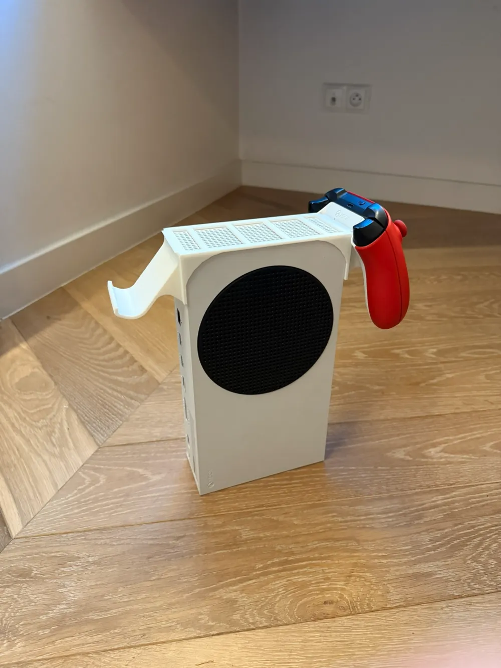 xbox controller holder by ketchup_pudliszki - MakerWorld