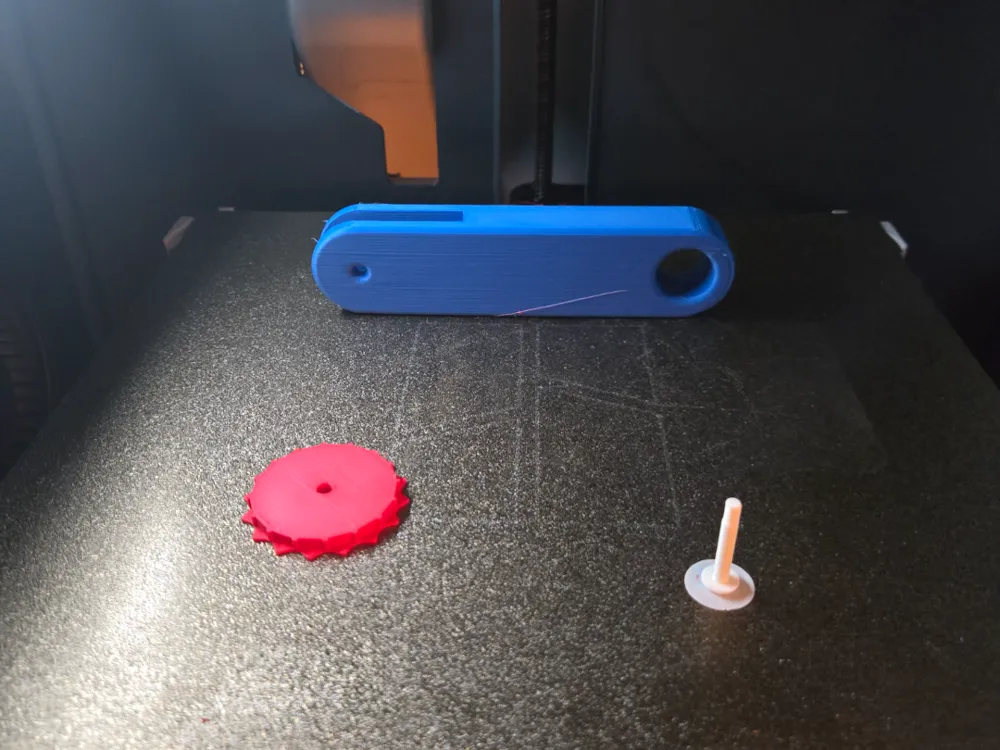 Cardboard roller for easier folding of cardboard boxes! by Unbeen ...