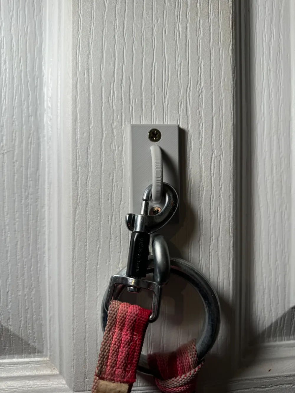 Wall Mounted Loop Hook Hanger for Leashes by Phil3DPrints - MakerWorld