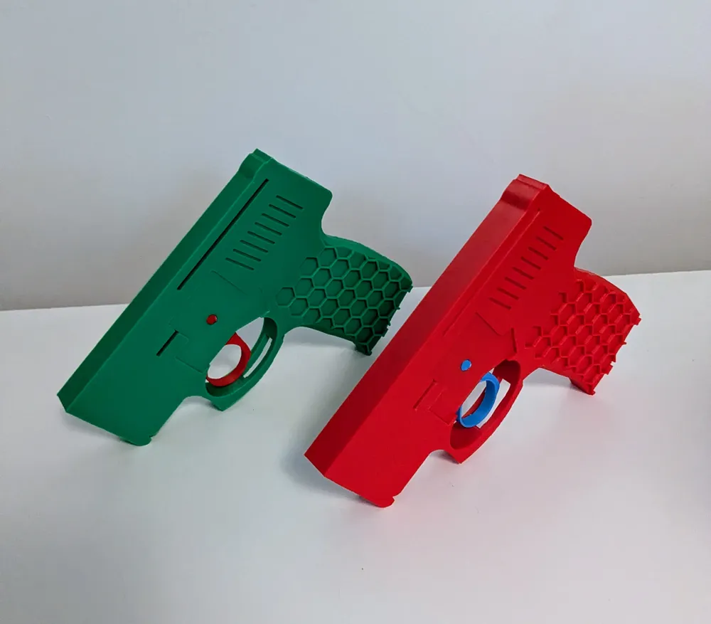 Airsoft Pistol / Fully Printed / Shoots up to 15m by Levi D MakerWorld ...