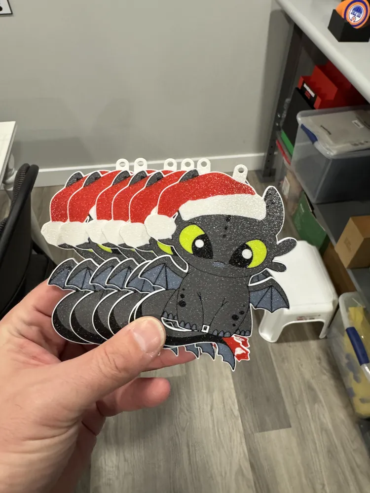 Toothless - Christmas Ornament - Free 3D Print Model - MakerWorld