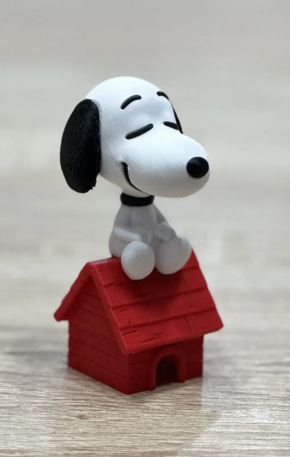 Snoopy on doghouse - Free 3D Print Model - MakerWorld