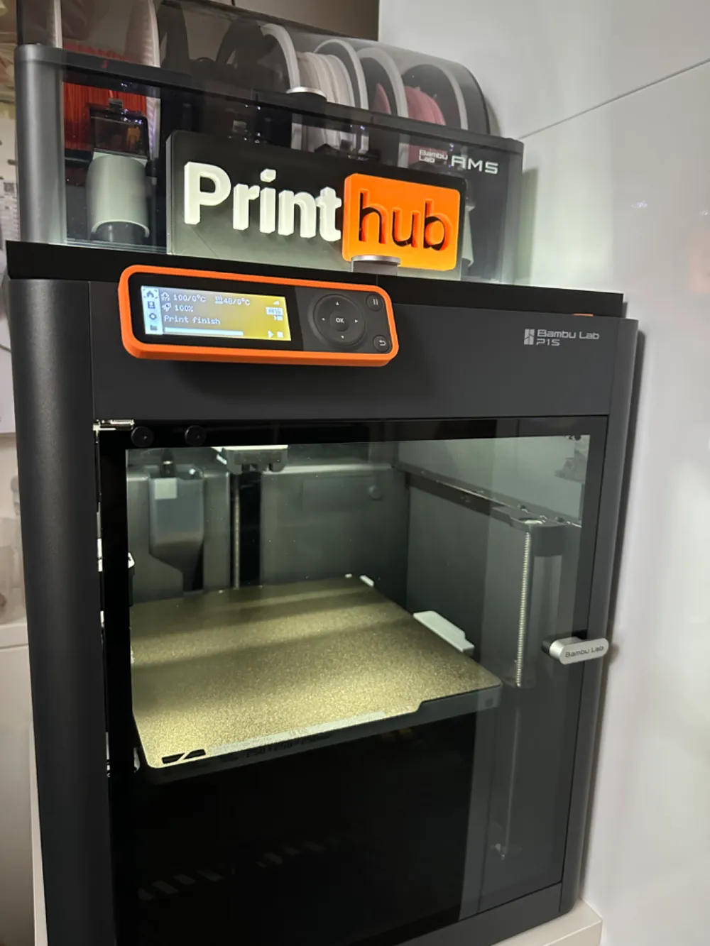 Printhub - sign with stand by PrintFarm24 - MakerWorld