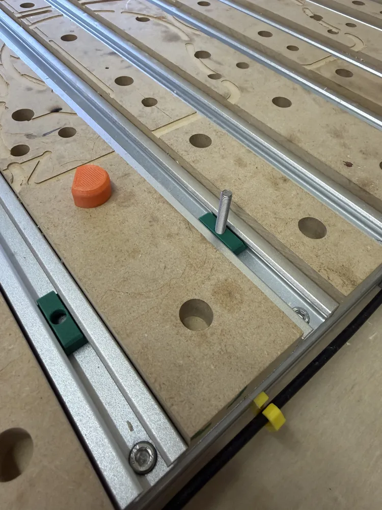 Track Inserts for t-track and 3030 tracks - Free 3D Print Model ...