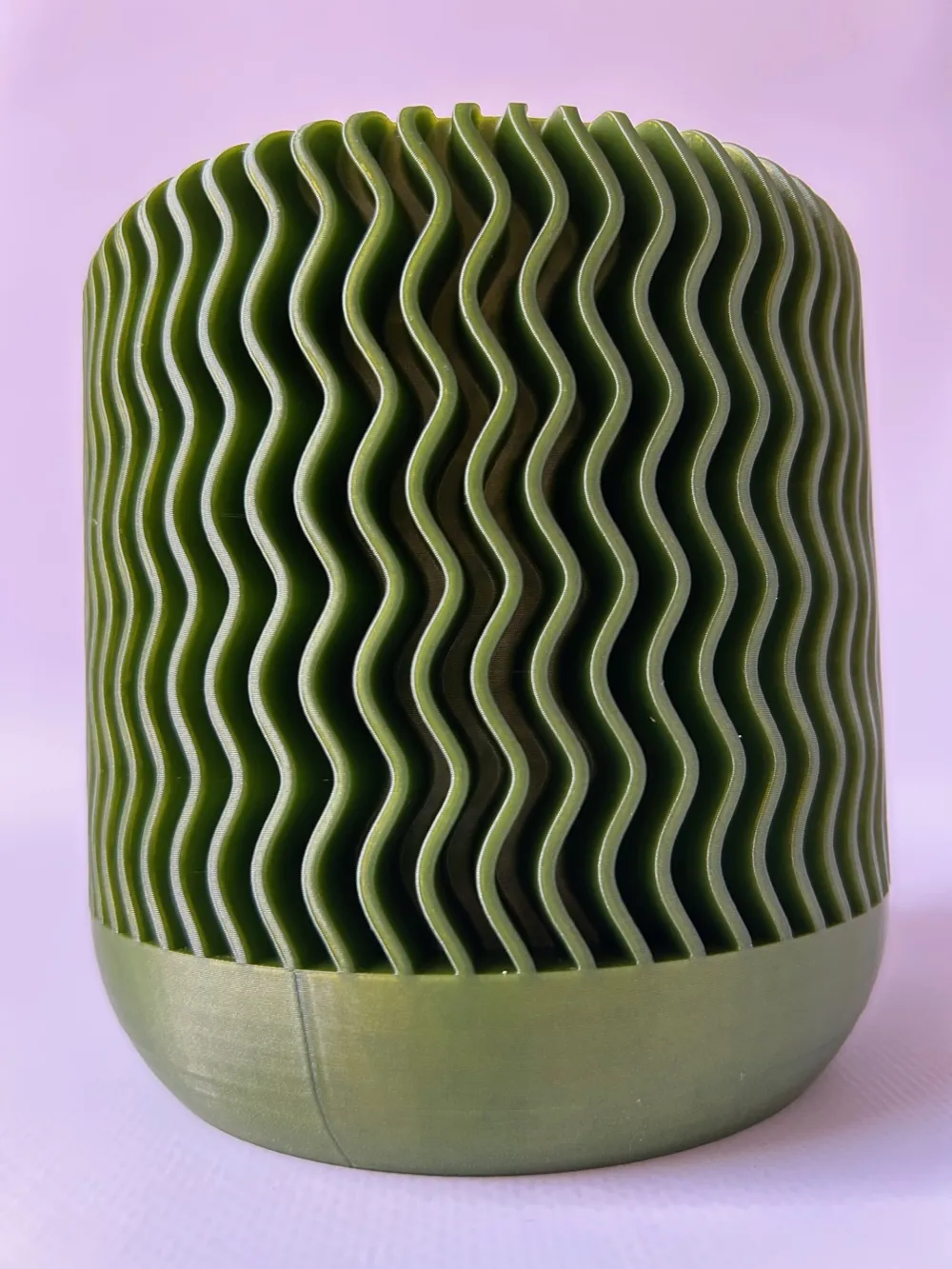 Vertical Wave Planter by 3D Fun Factory MakerWorld: Download Free 3D Models