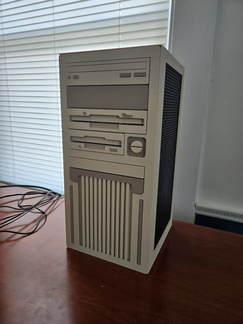 NZXT H1 V1 Retro Style Front Panel Cover by Mattchu - MakerWorld