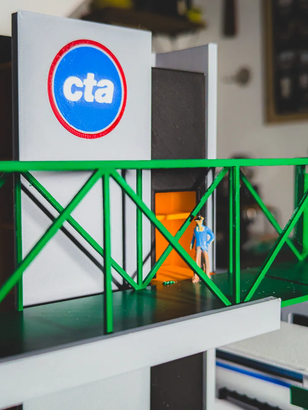 CTA Damen Green Line Station - 1:64 Scale Diorama by LAYRLAB MakerWorld ...